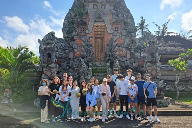 Educational School Trips & Student Tours - Top 30+ School Tours